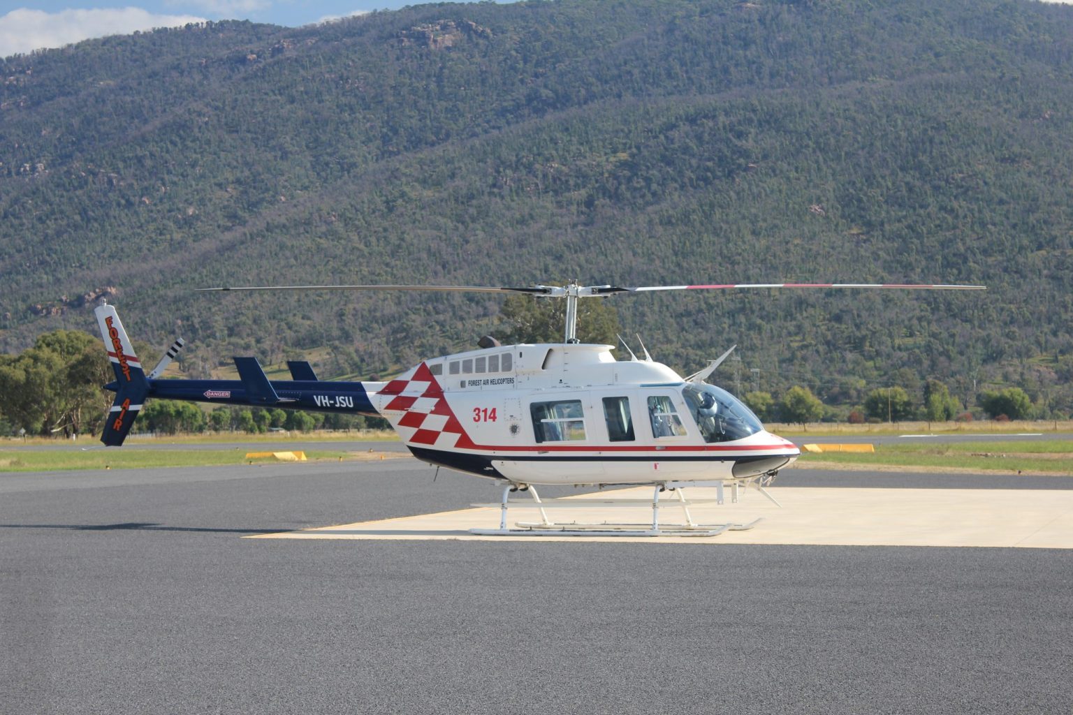 Bell 206 LongRanger - Forestair Helicopters